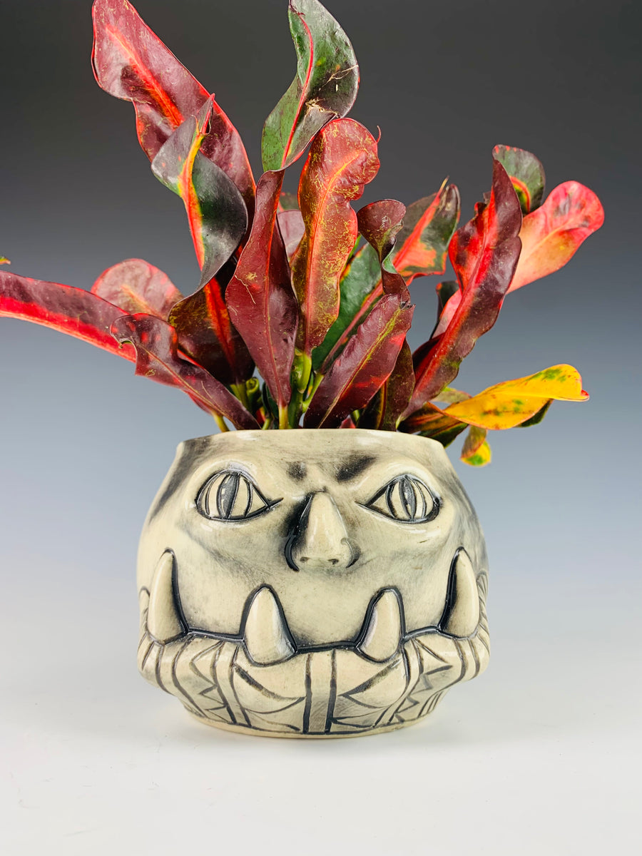 Mind Over Mana – Calou Calay