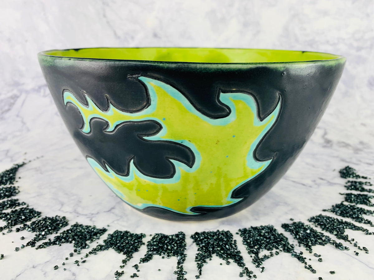 The Black Cauldron – Calou Calay